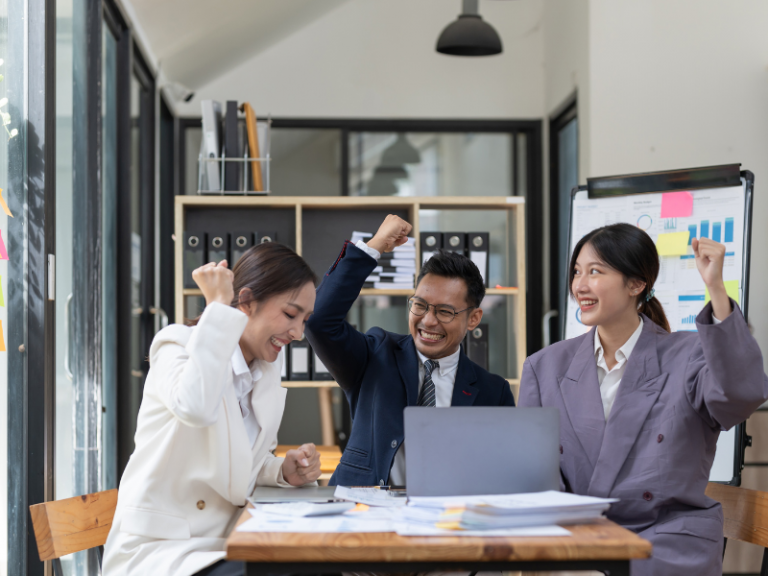 Why Companies Choose PEO Services in Florida Over HR